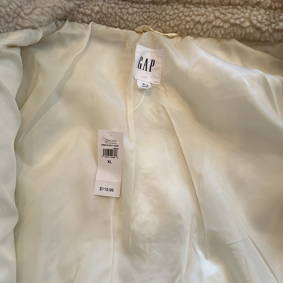 GAP | Jackets & Coats | Gap Puffer Jacket | Poshmark
